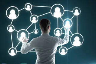 How the Experts Make the Complex Simple | Speakers Corner